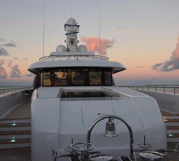 Yacht BELLA , Feadship F45 Vantage | CHARTERWORLD Luxury Superyacht ...